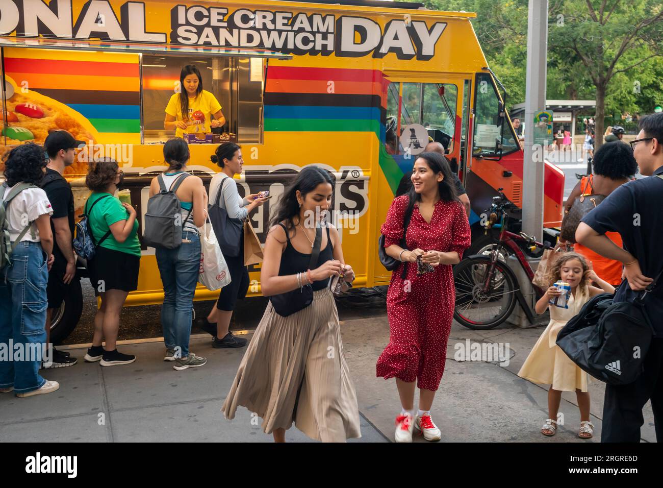 Ice cream inflation hi-res stock photography and images - Alamy