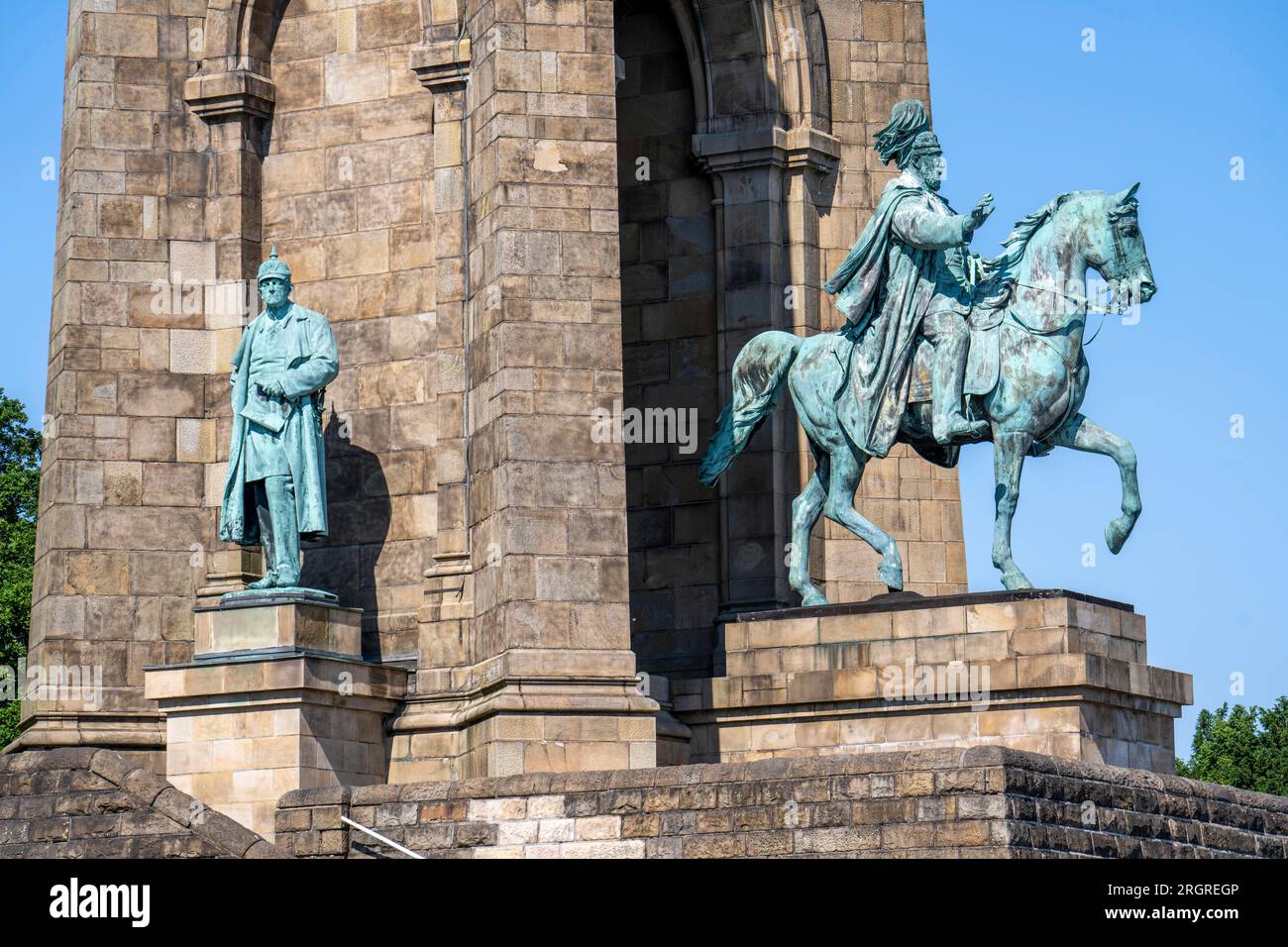 Kaiser Wilhelm Monument on Hohensyburg Castle, near Dortmund, NRW ...