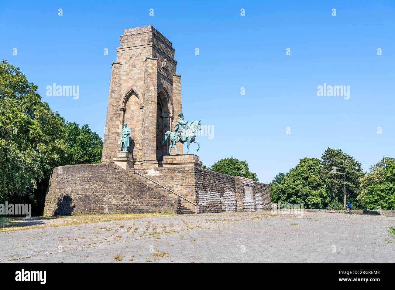 Kaiser Wilhelm Monument on Hohensyburg Castle, near Dortmund, NRW ...