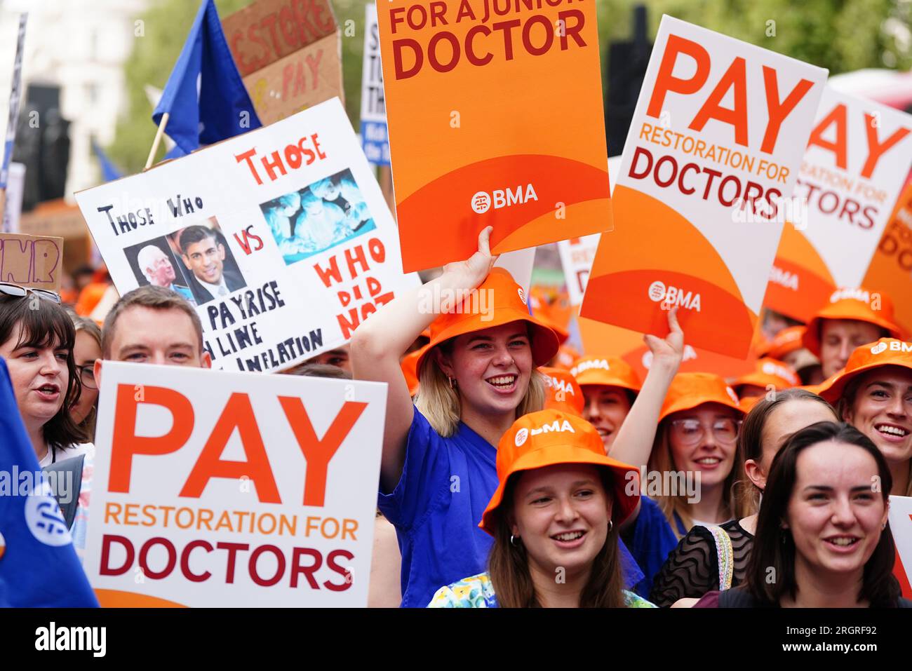 Junior doctor strikes bma hi-res stock photography and images - Alamy