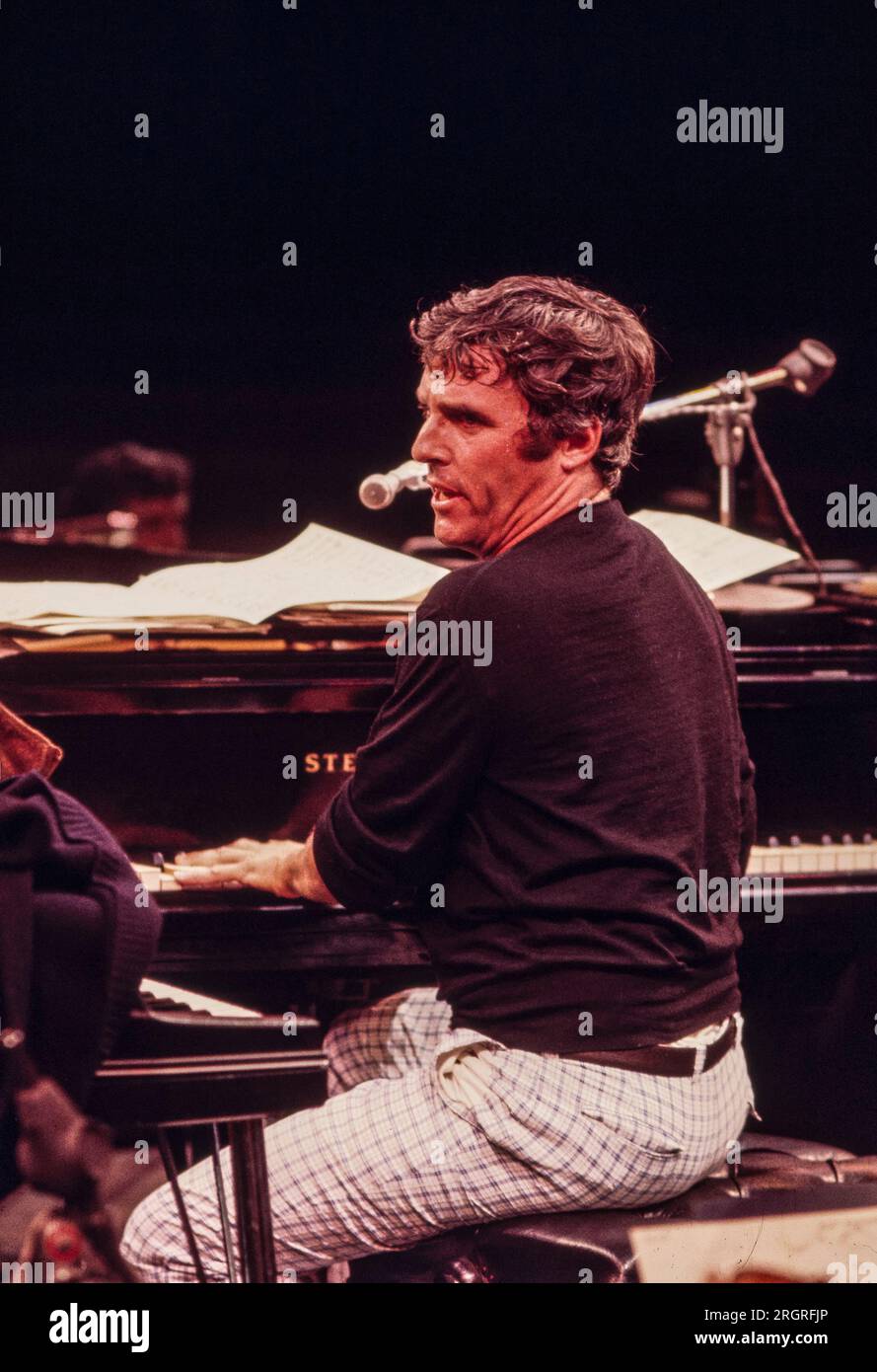 Popular musician and composer Burt Bacharach in recording studio - 1975 ...