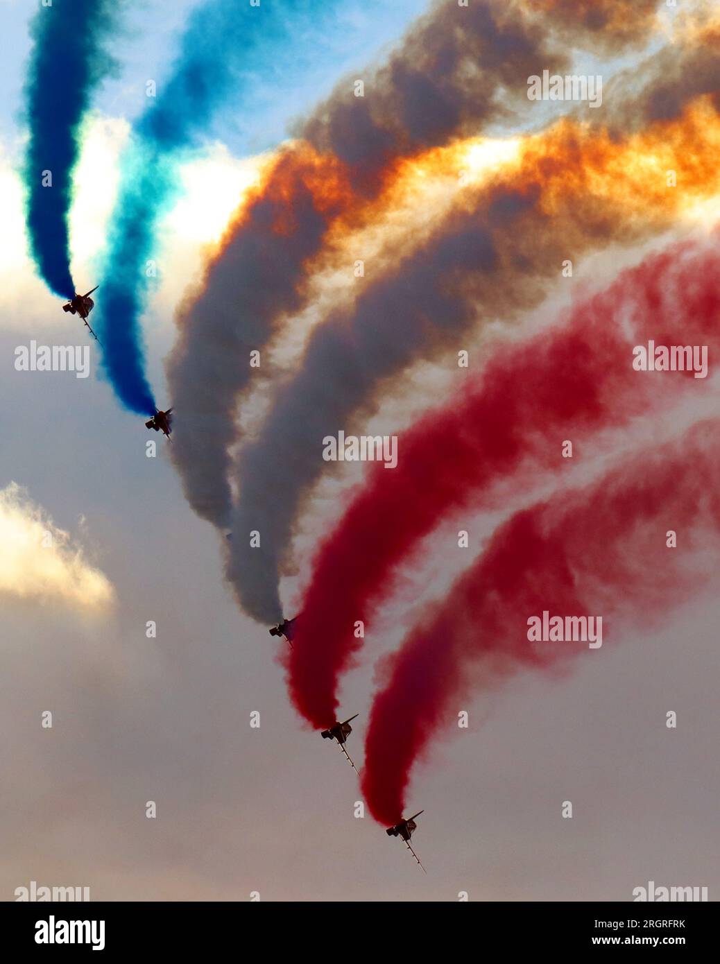 ROYAL AIR FORCE AEROBATIC DISPLAY TEAM THE RED ARROWS Stock Photo - Alamy