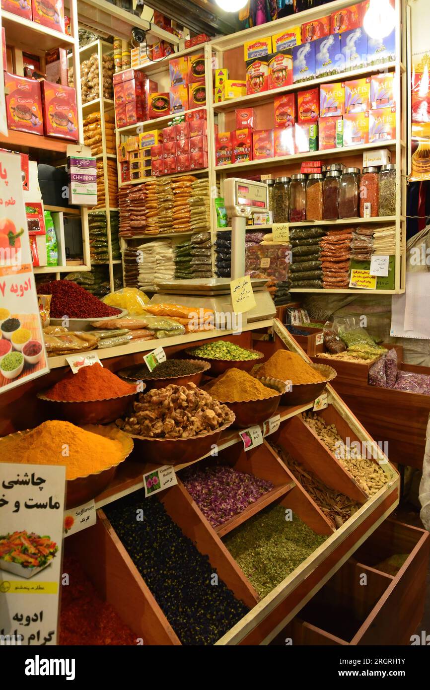 Iranian spice shop hi-res stock photography and images - Alamy