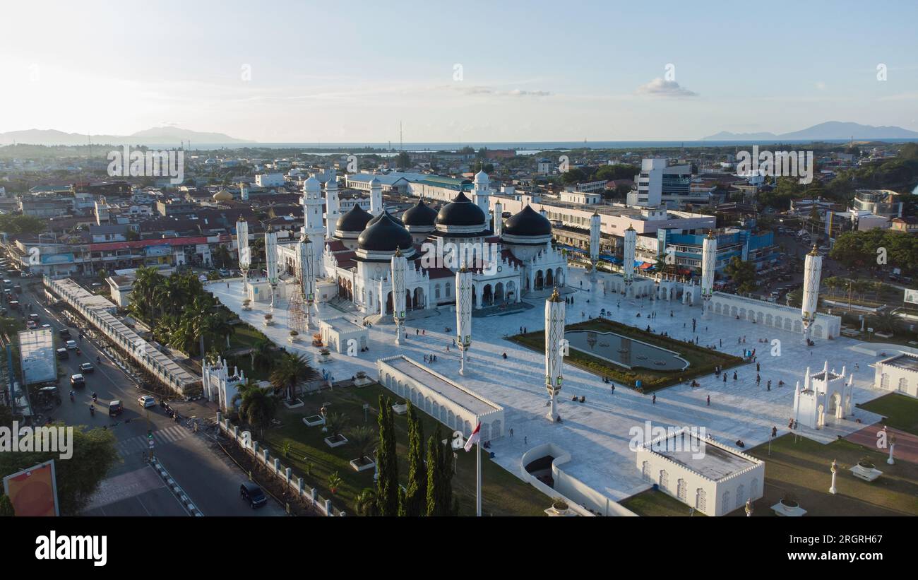Baiturrahman grand mosque tower hi-res stock photography and images - Alamy
