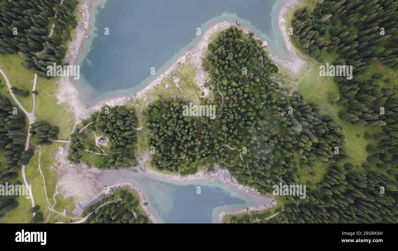 Bergsee in den alpen hi-res stock photography and images - Alamy