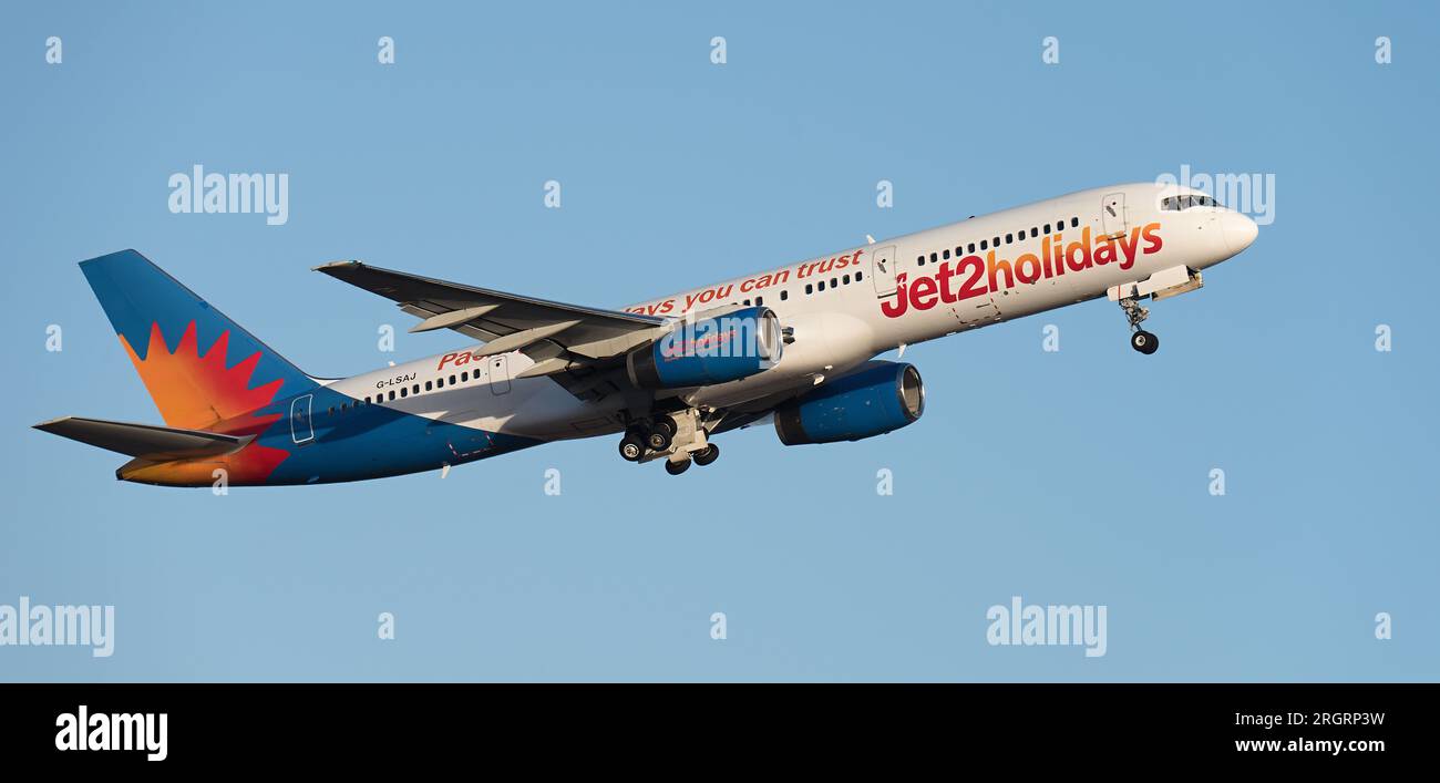 Tenerife, Spain august 5st, 2023. Jet2 Airlines Boeing 757-236. Jet2 ...