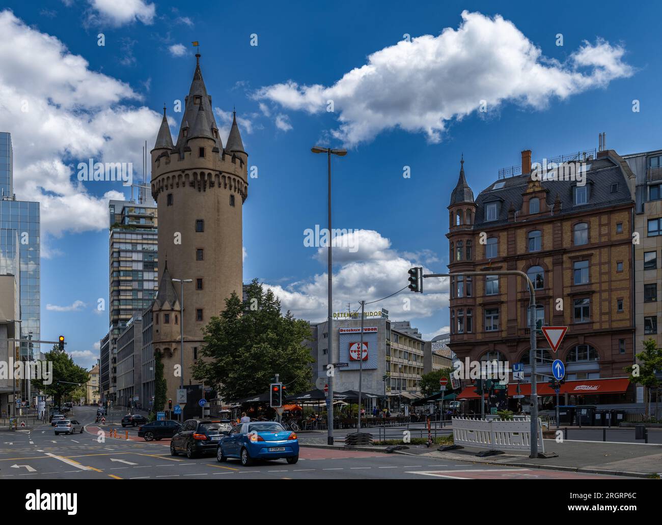 The old former medieval city gate Eschenheimer Turm, Frankfurt, Germany ...