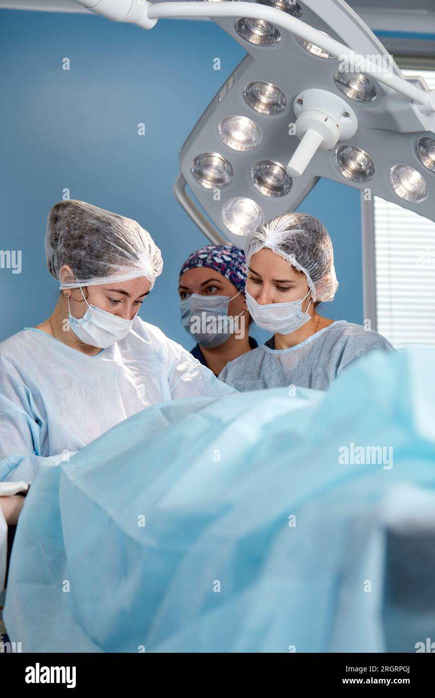 Monitor in operating theater monitoring hi-res stock photography and ...