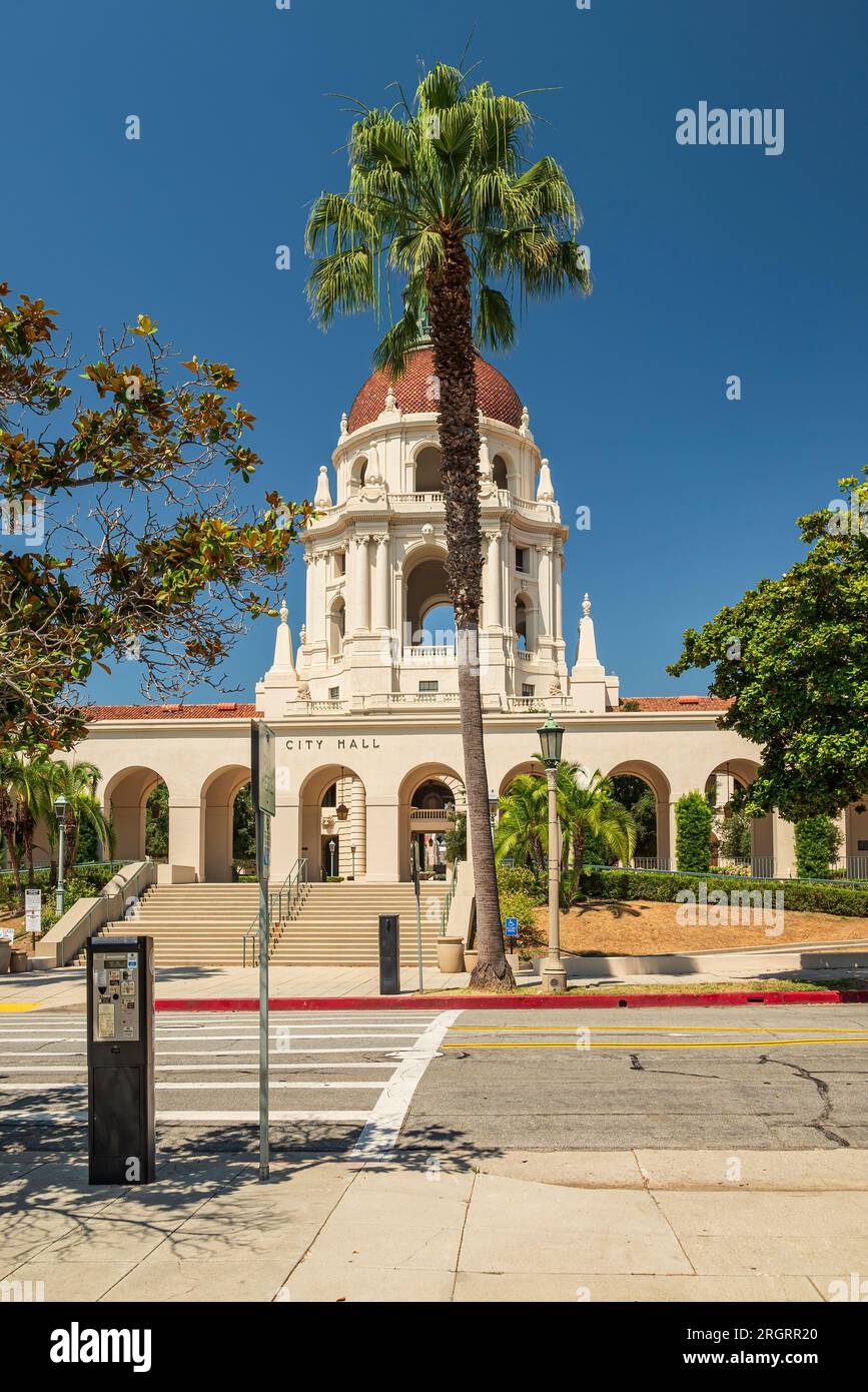 Downtown street pasadena hi-res stock photography and images - Alamy