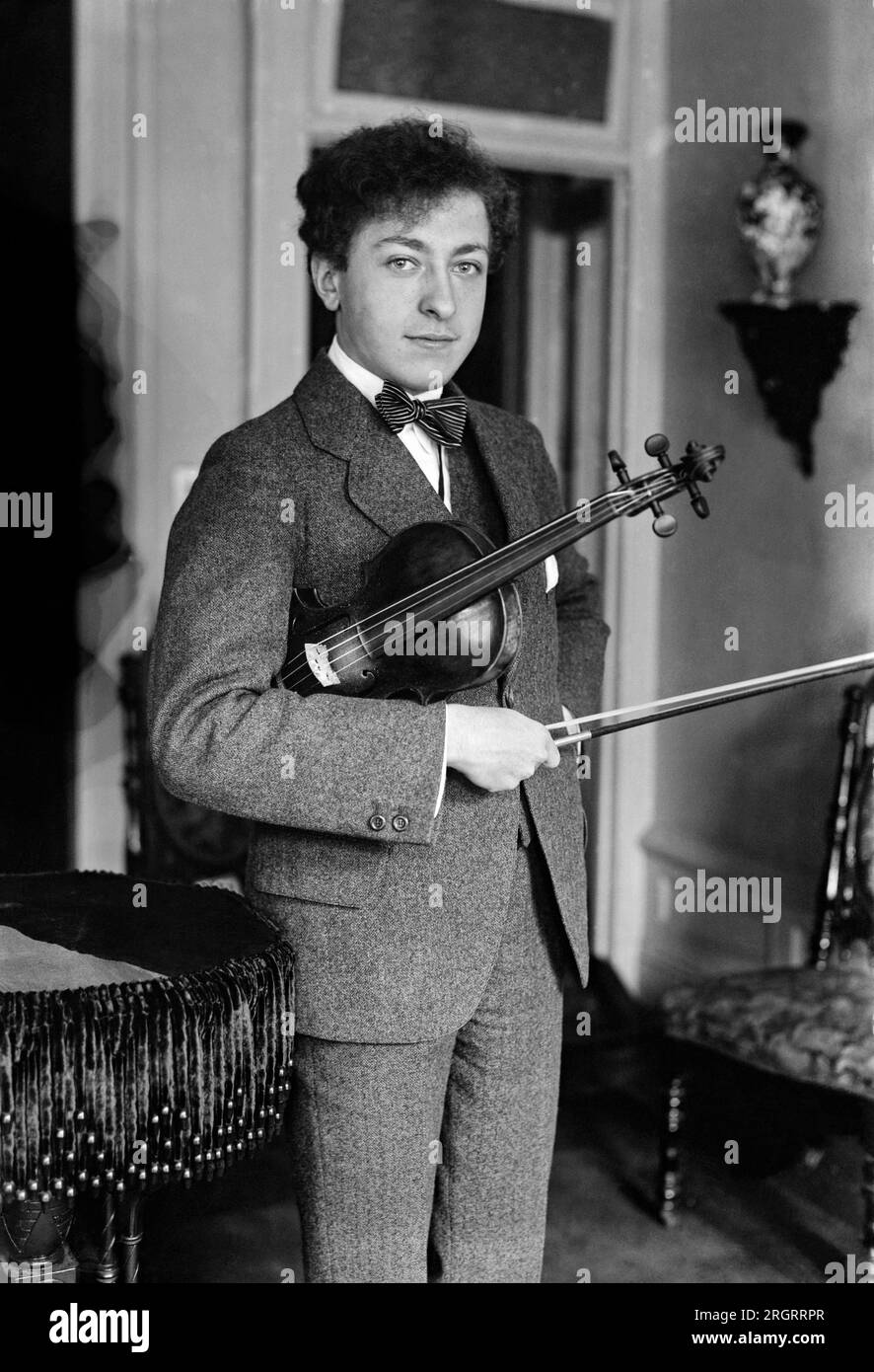 Jascha heifetz hi-res stock photography and images - Alamy