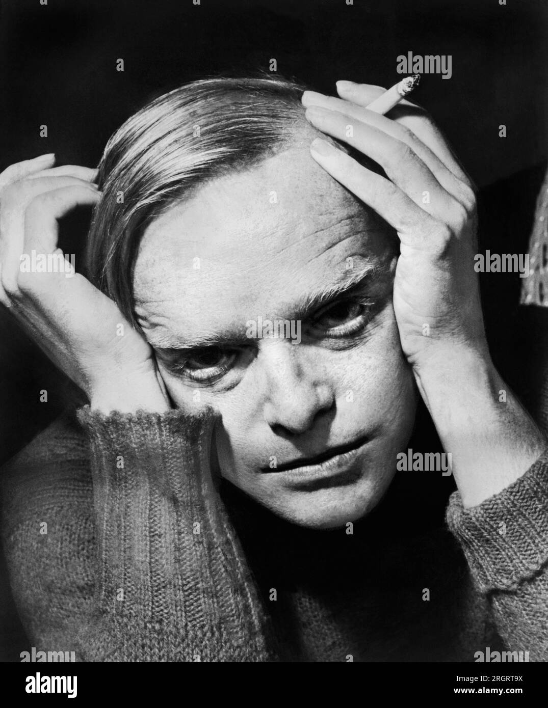 New York, New York: 1959 A portrait of author Truman Capote Stock Photo ...