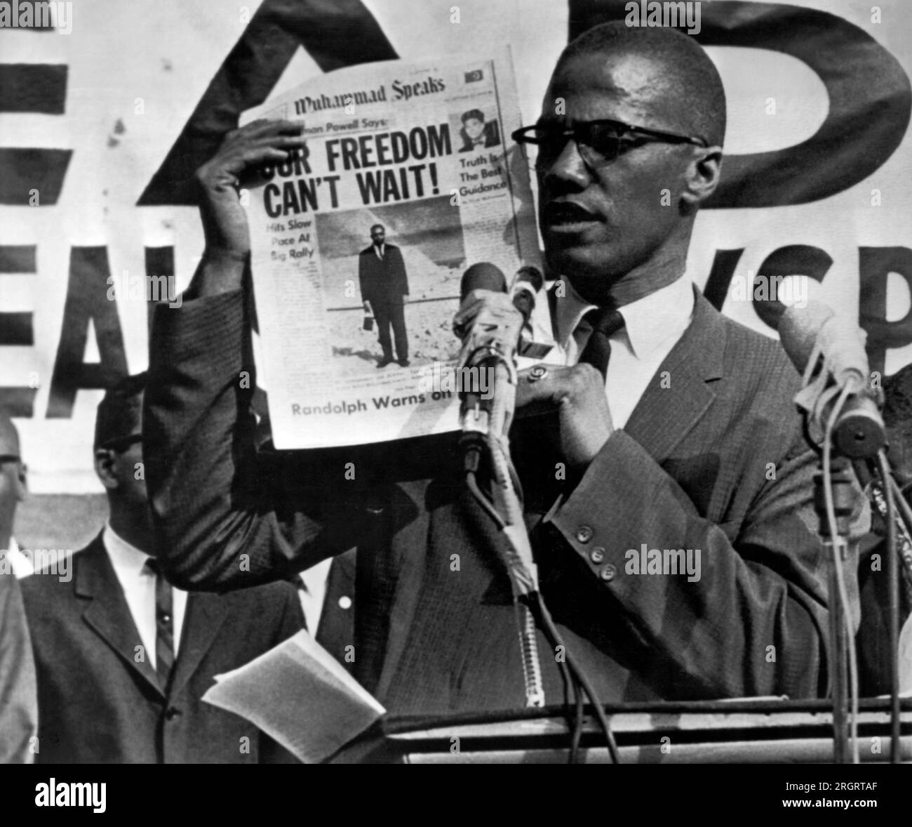 1960s african american man suit hi-res stock photography and images - Alamy