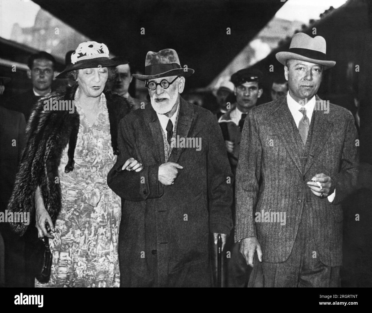Paris, France: June 13, 1938 The "Father of Psychoanalysis", Dr ...