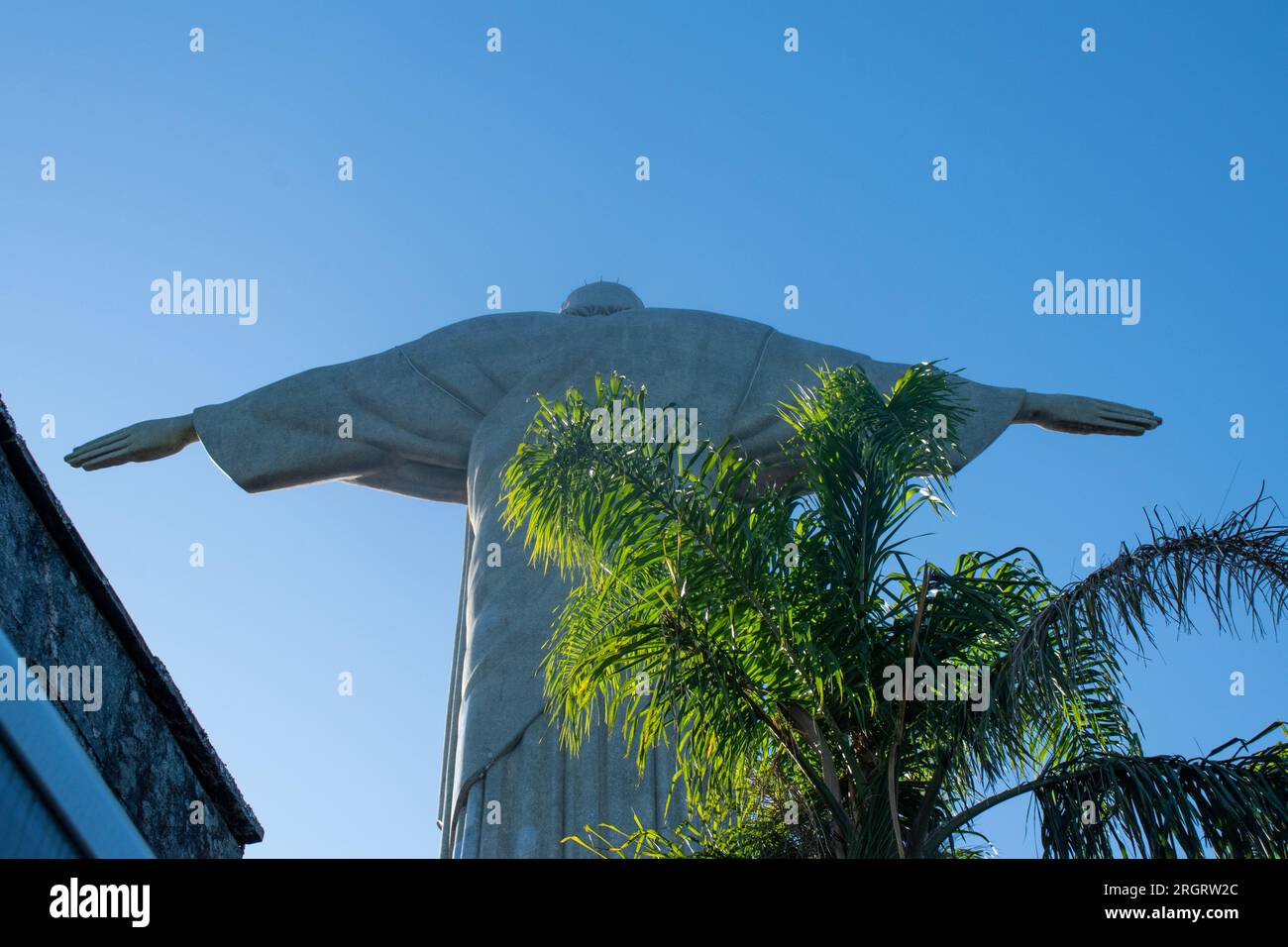 Rio de Janeiro, Brazil: Christ the Redeemer, deco-style statue by Paul ...