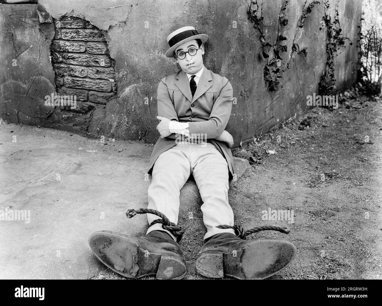 Hollywood, California: 1923 Actor Harold Lloyd in a publicity still ...