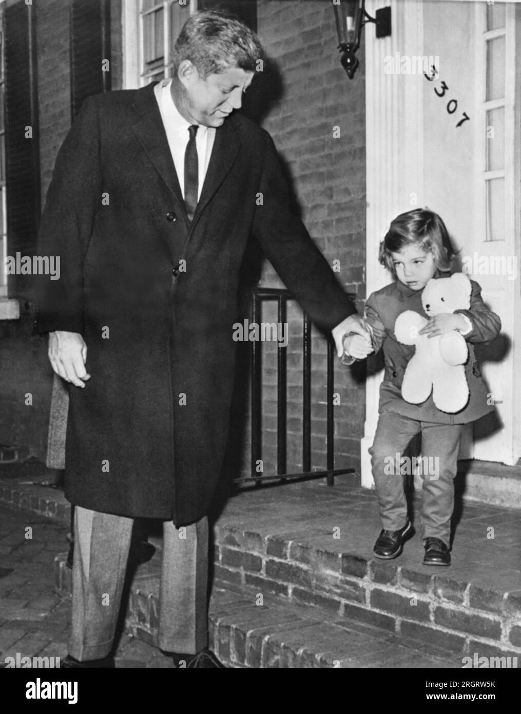 Kennedy family 1950s hi-res stock photography and images - Alamy