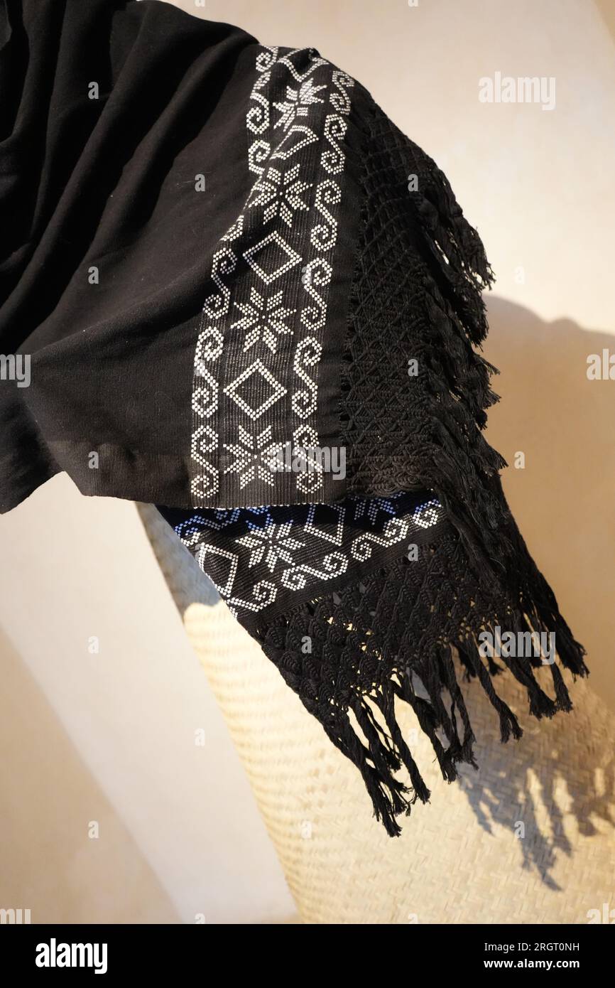 Rebozo hi-res stock photography and images - Alamy