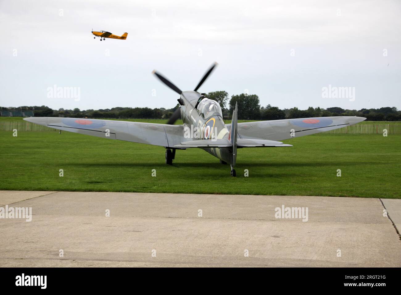 Supermarine spitfire mk tr ix hi-res stock photography and images - Alamy