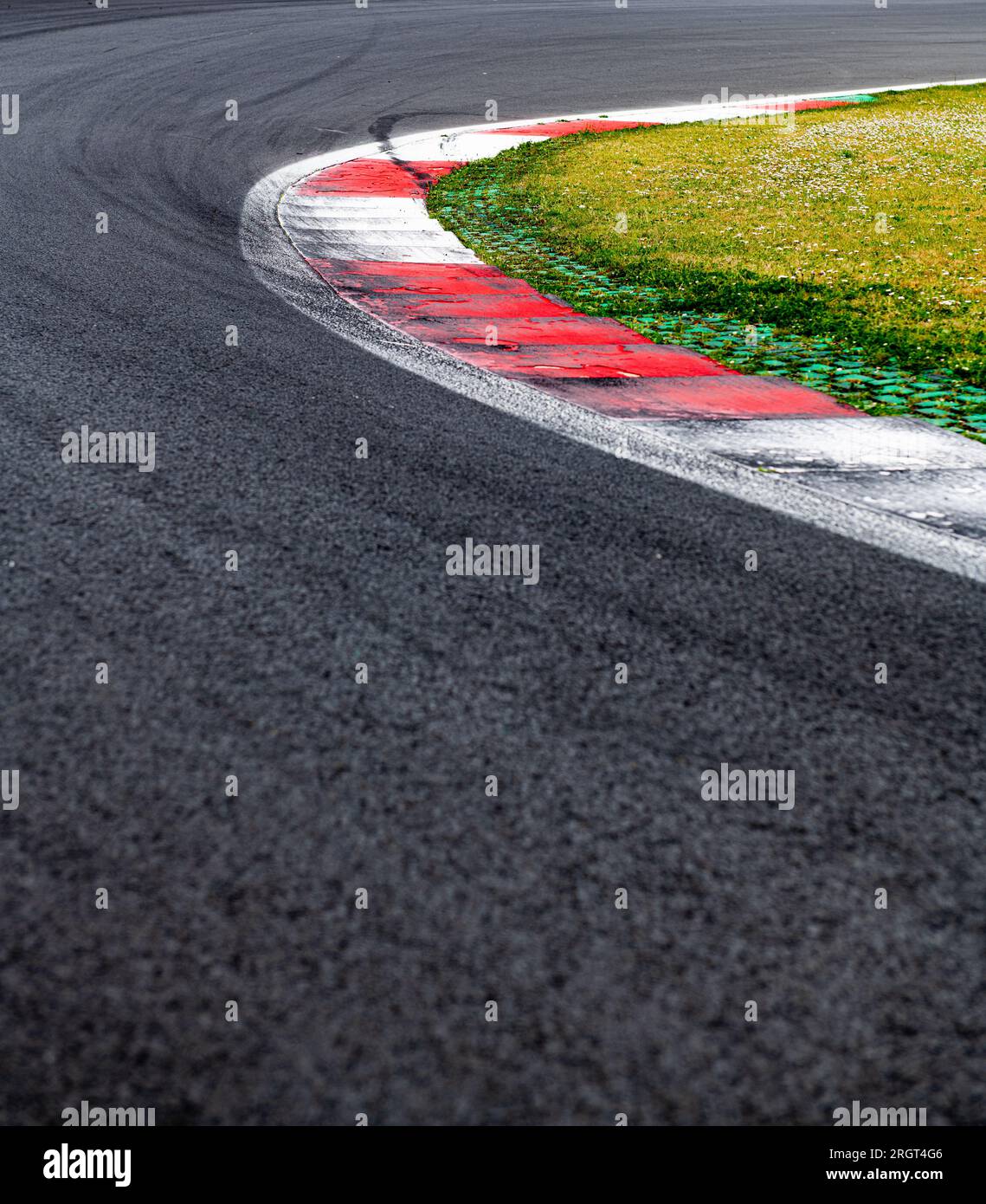 Curbs hi-res stock photography and images - Alamy