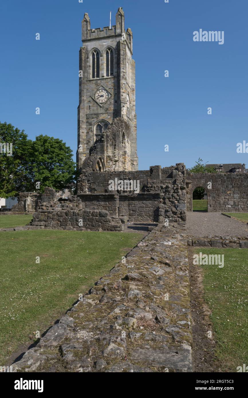 Ruins of Kilwinning Abbey Stock Photo - Alamy