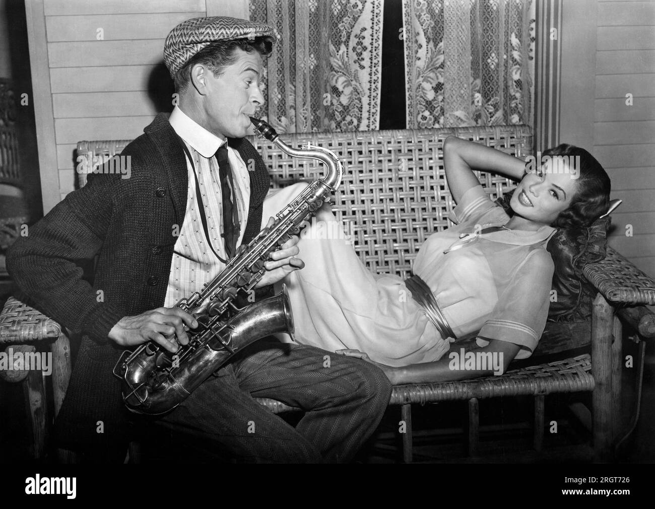 Dave Willock, Dona Drake, on-set of the Film, "So This Is New York ...