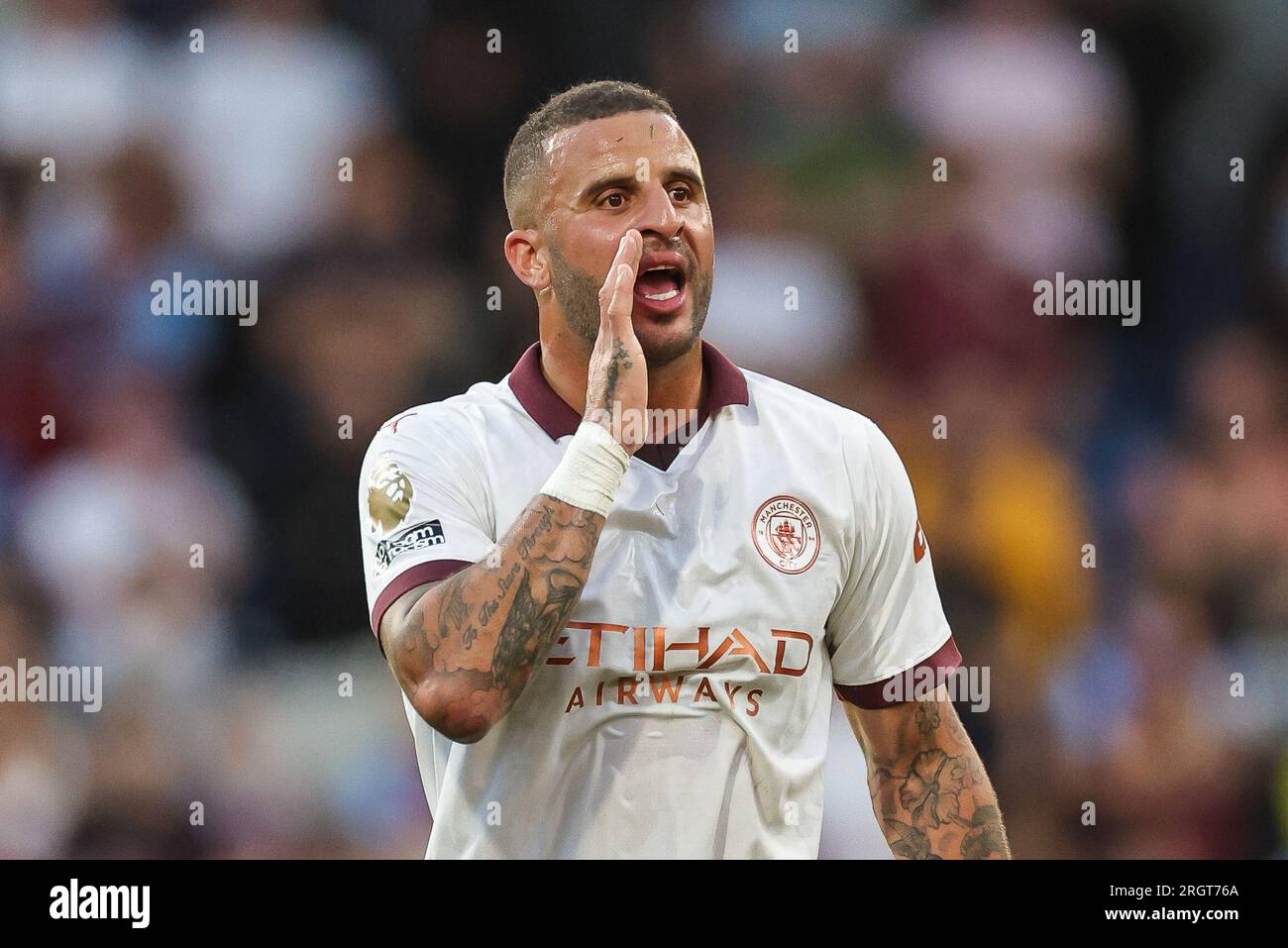Kyle Walker of Manchester City gives his team instructions during the ...