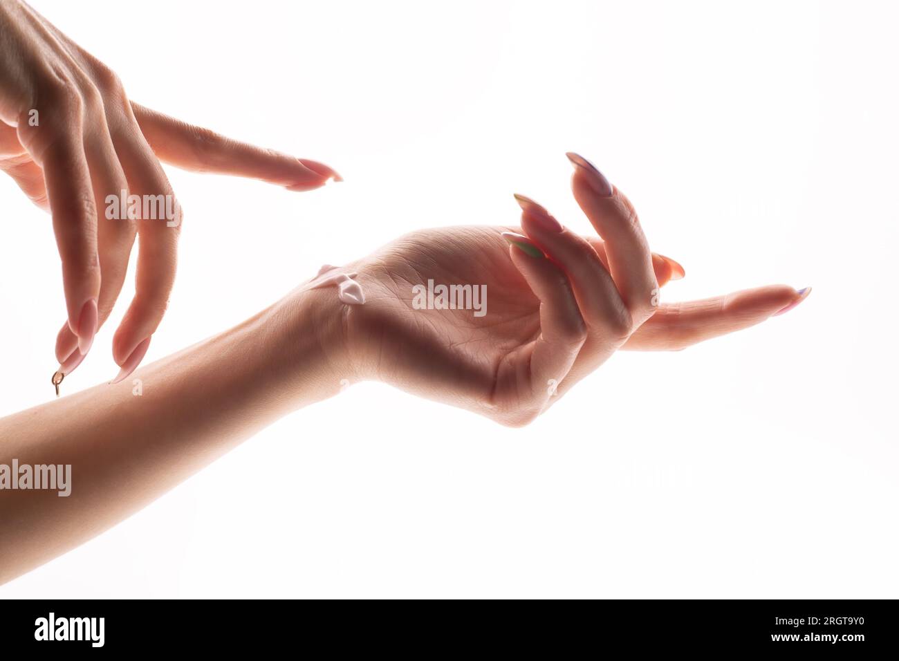 Lady applying cream beauty hi-res stock photography and images - Alamy