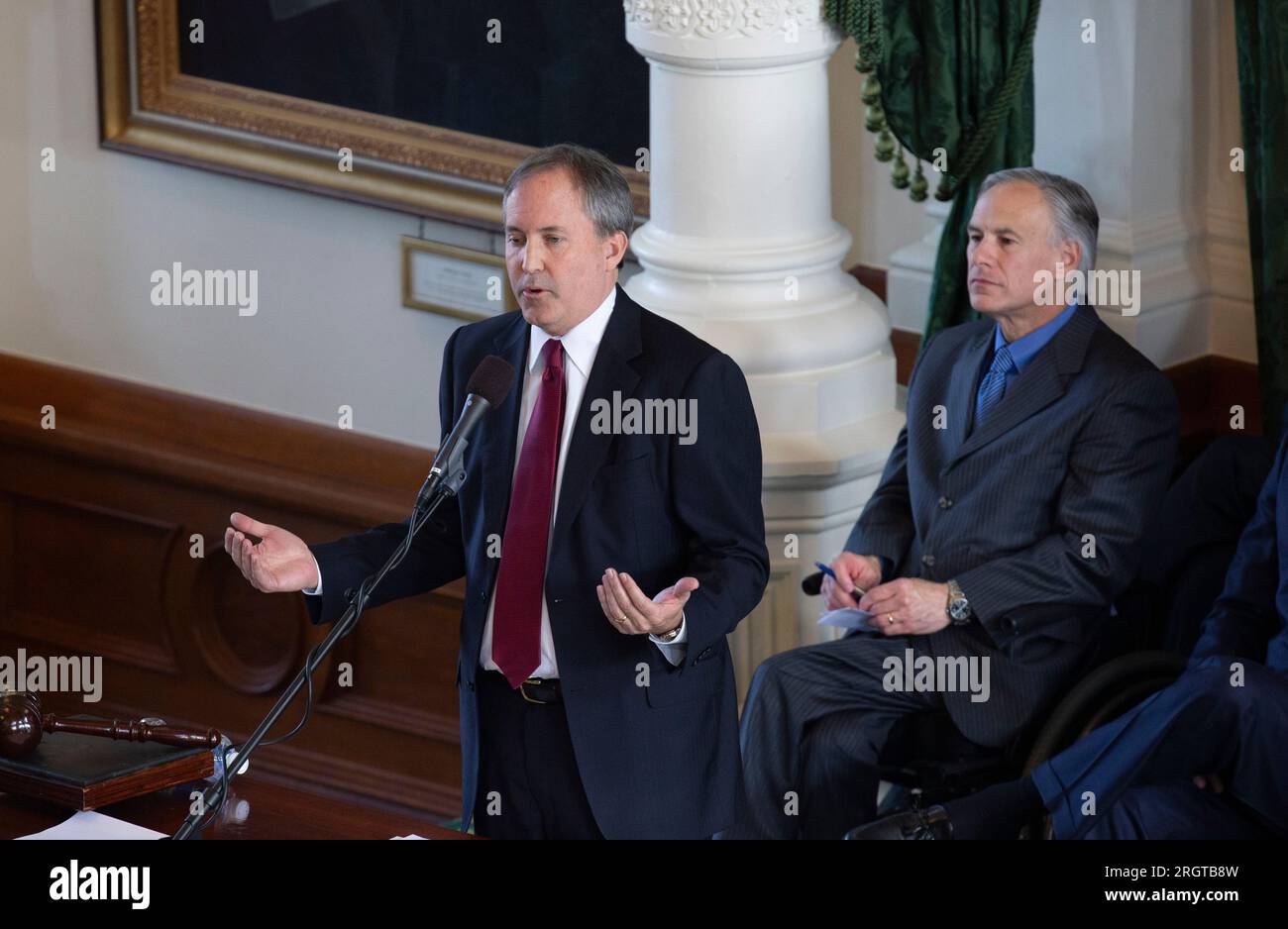 Angela paxton hi-res stock photography and images - Alamy