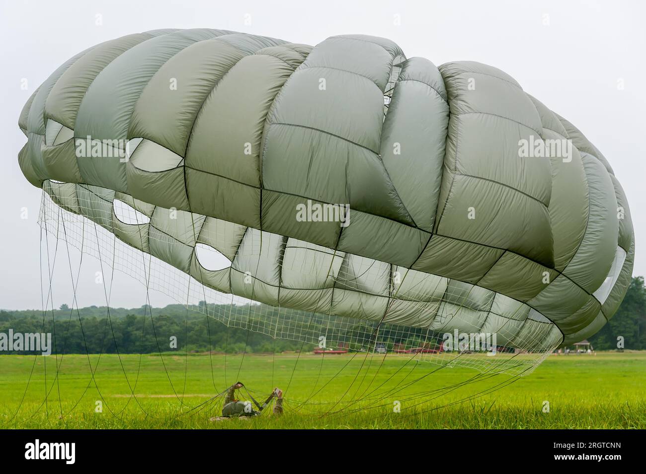 Leapfest is an international static line parachute training competition ...