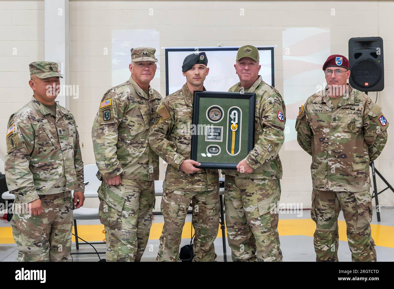 Award ceremony for Leapfest, international static line parachute ...