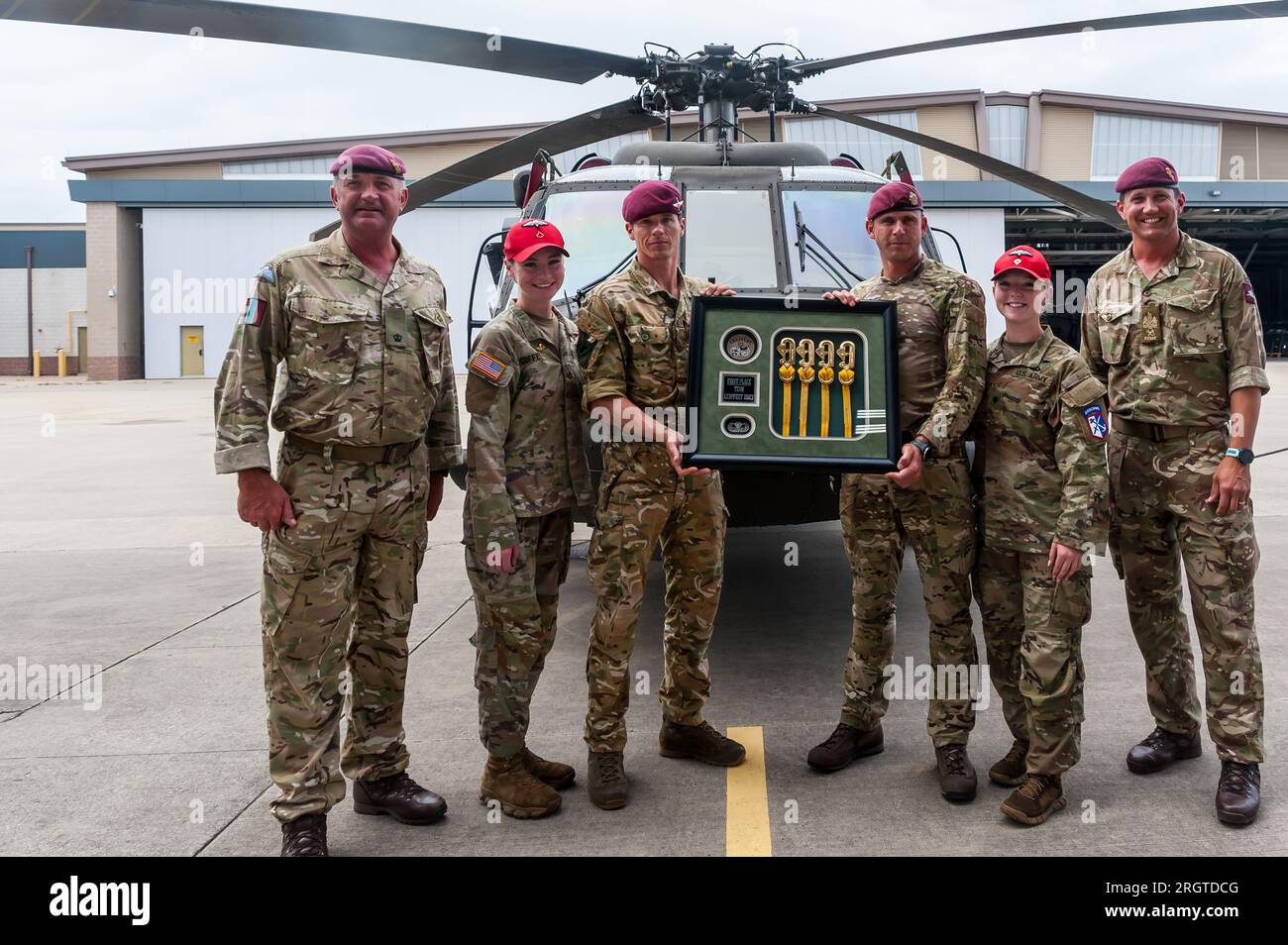 Award ceremony for Leapfest, international static line parachute ...