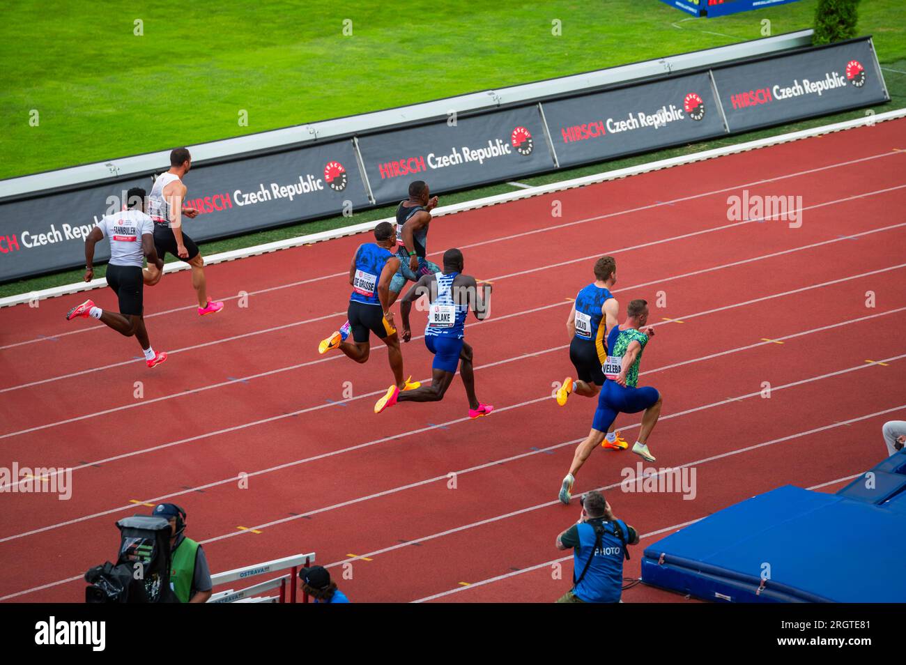 100m track at the olympic stadium hi-res stock photography and images ...