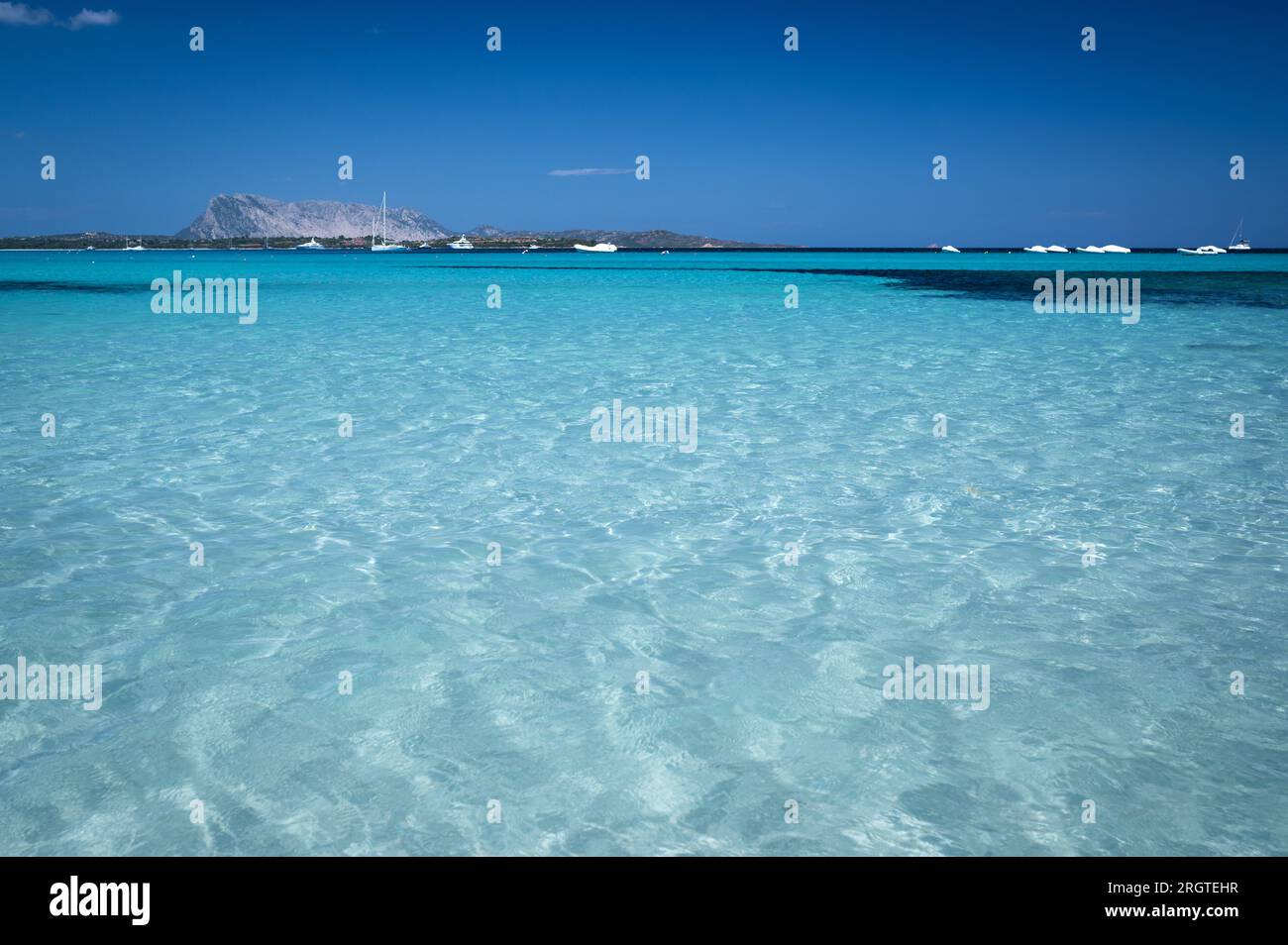 Famous La Cinta beach with beautiful water. San Theodoro in Sardinia ...