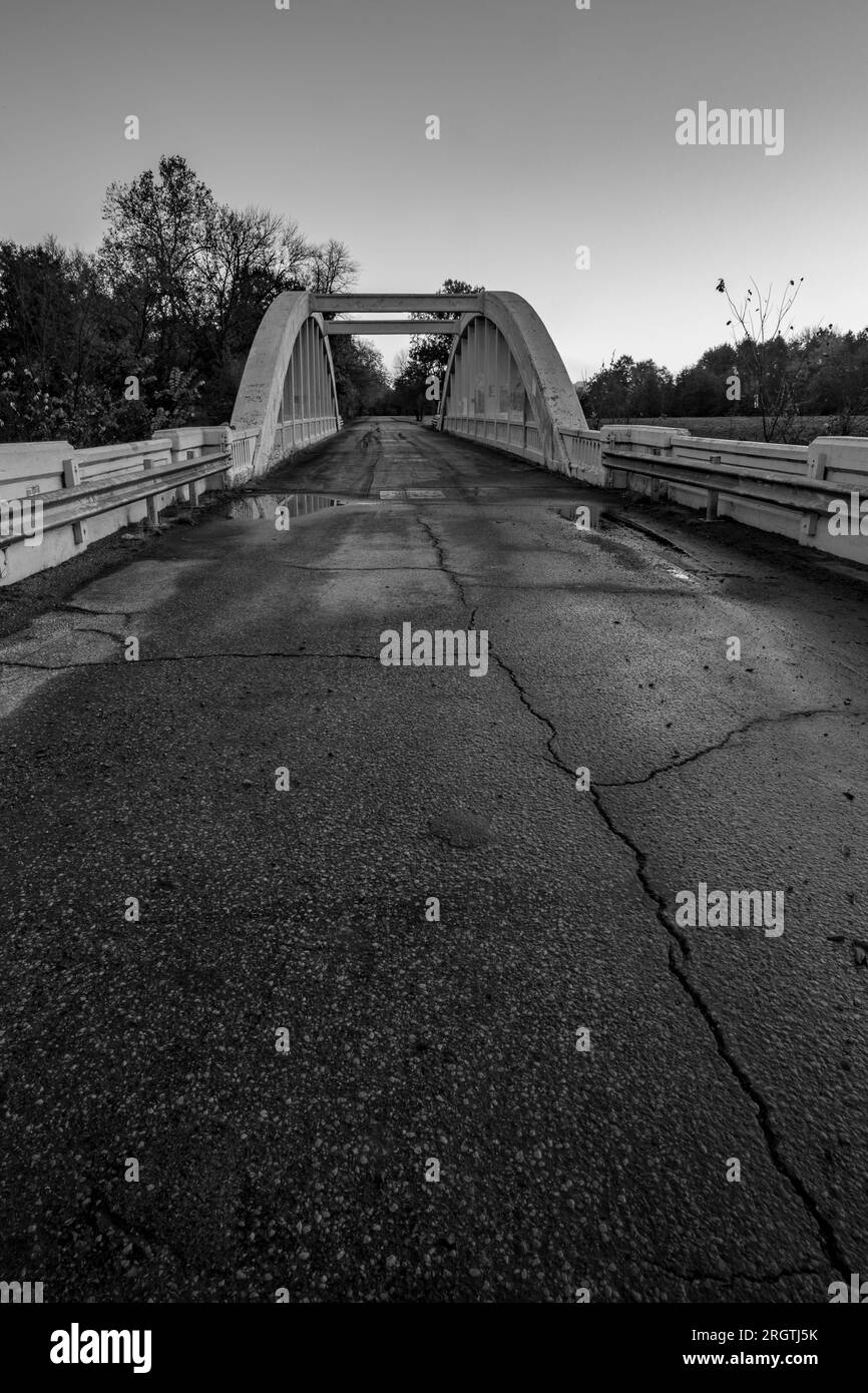 Baxter springs Black and White Stock Photos & Images - Alamy