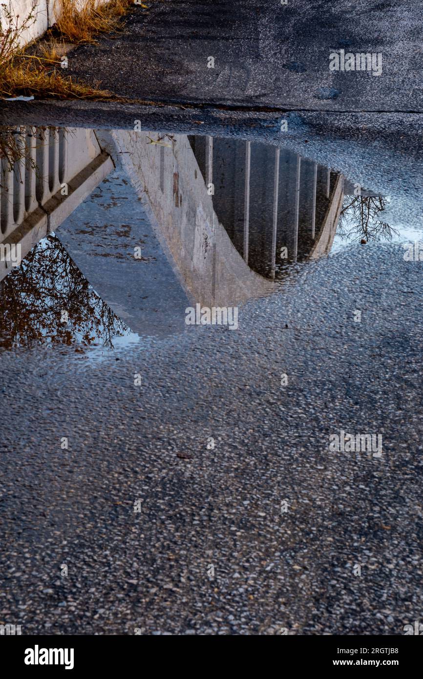 Baxter springs hi-res stock photography and images - Alamy
