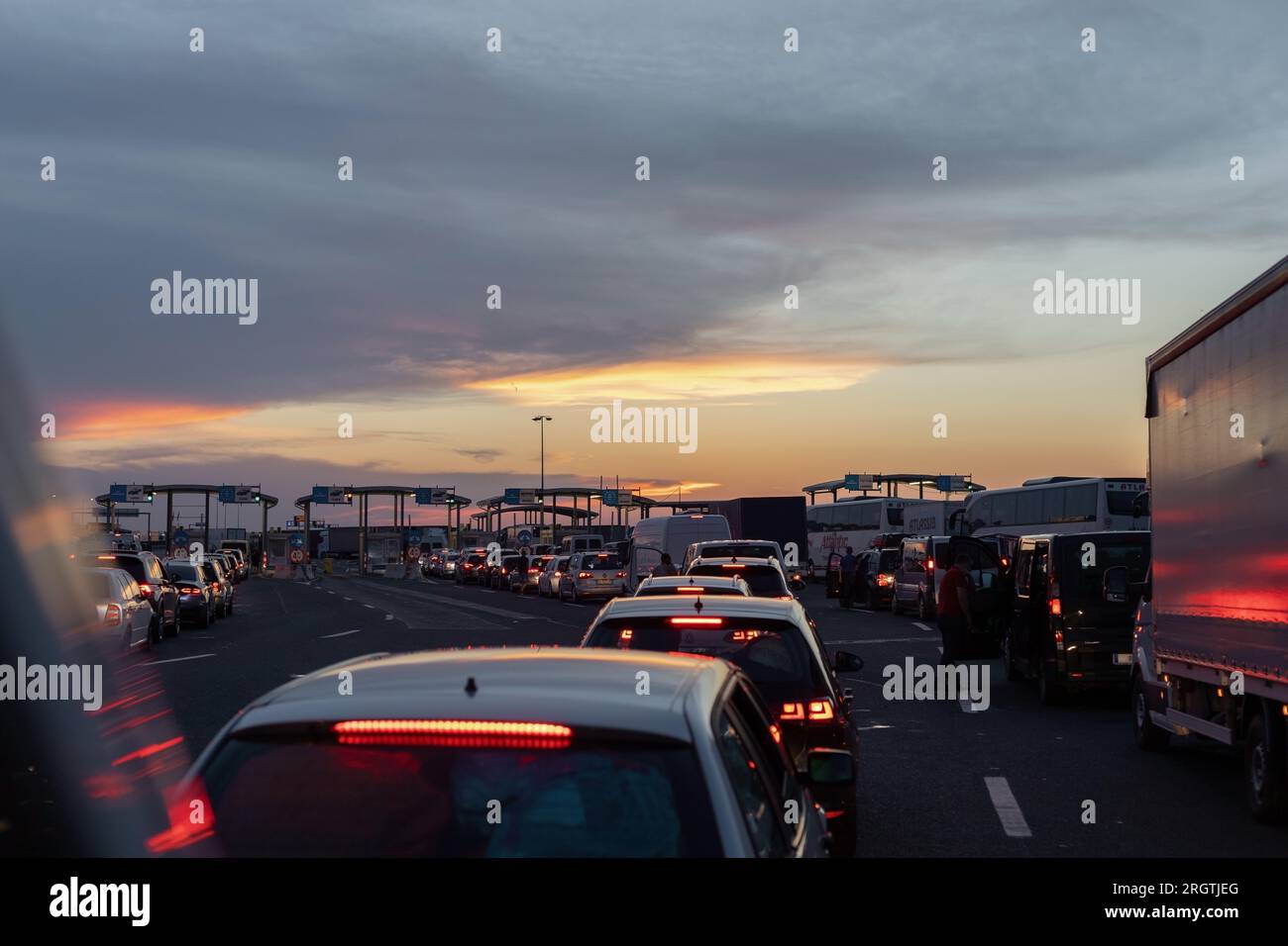 Border crossing customs inspection border hi-res stock photography and ...