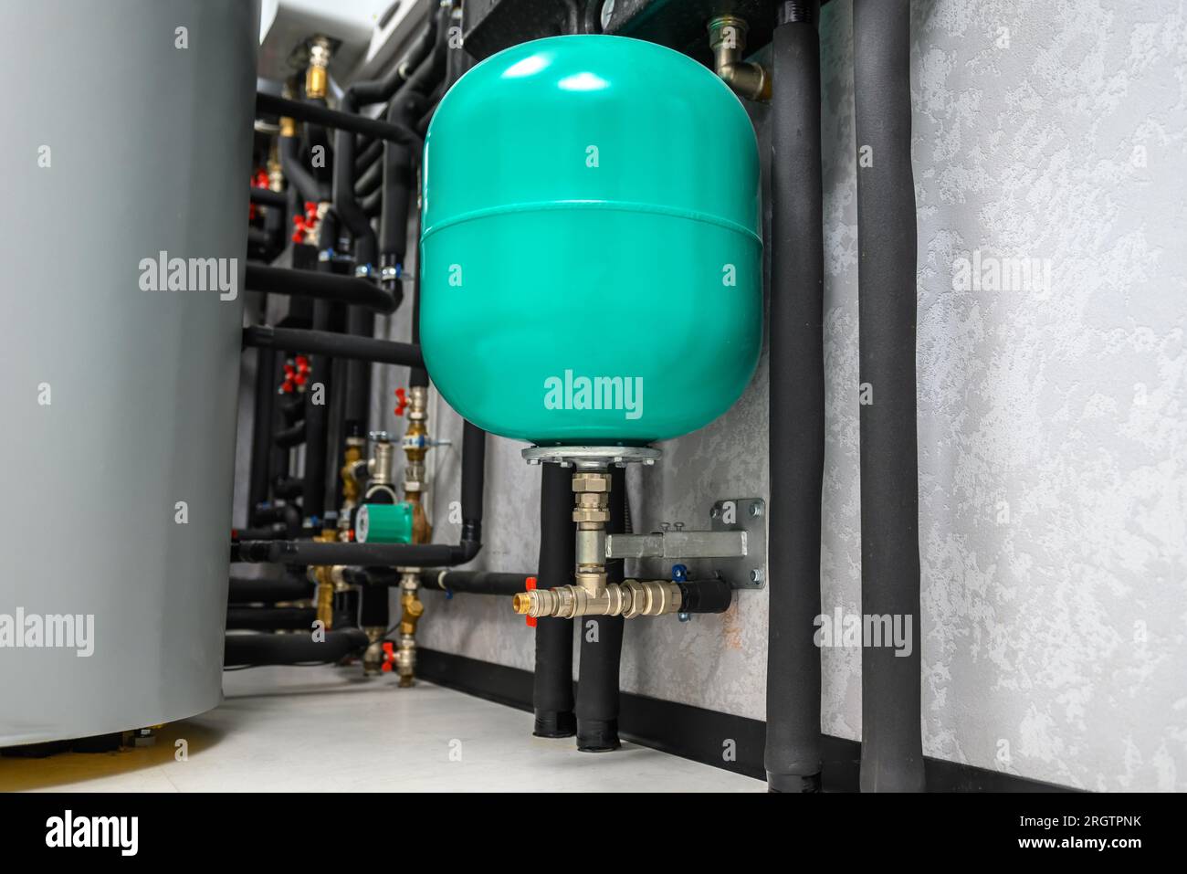 Cylinder pressure sensor hi-res stock photography and images - Alamy