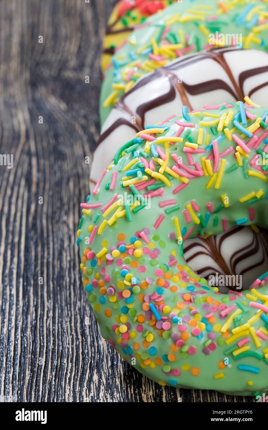 Different types of doughnuts hi-res stock photography and images - Alamy