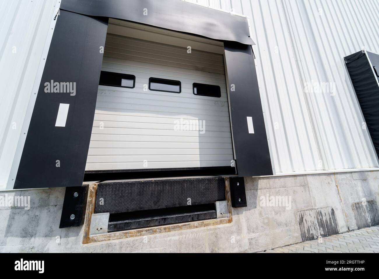 Sectional gates hi-res stock photography and images - Alamy