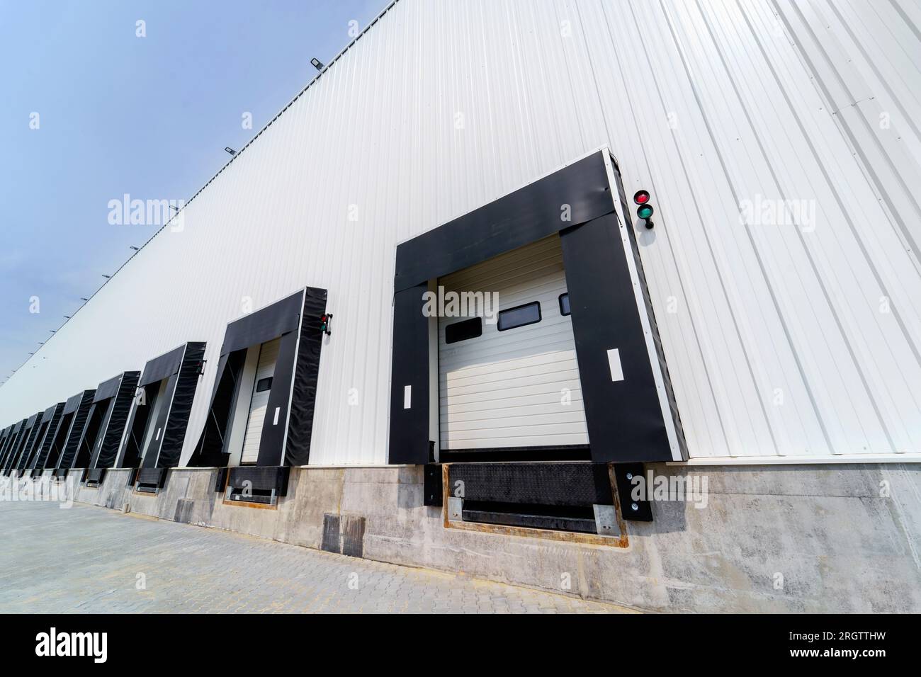 Truck loading ramp hi-res stock photography and images - Alamy