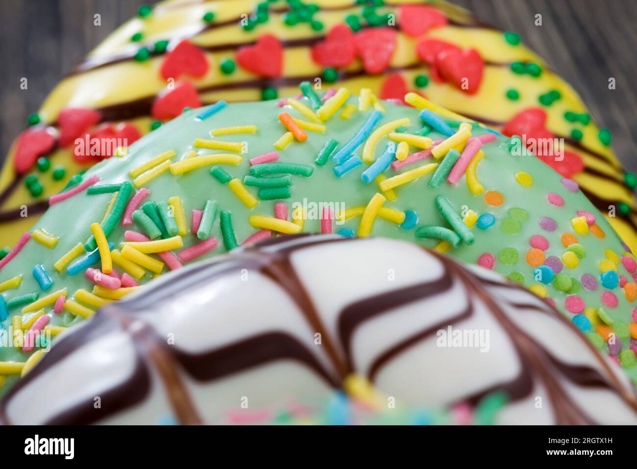 Different types of doughnuts hi-res stock photography and images - Alamy