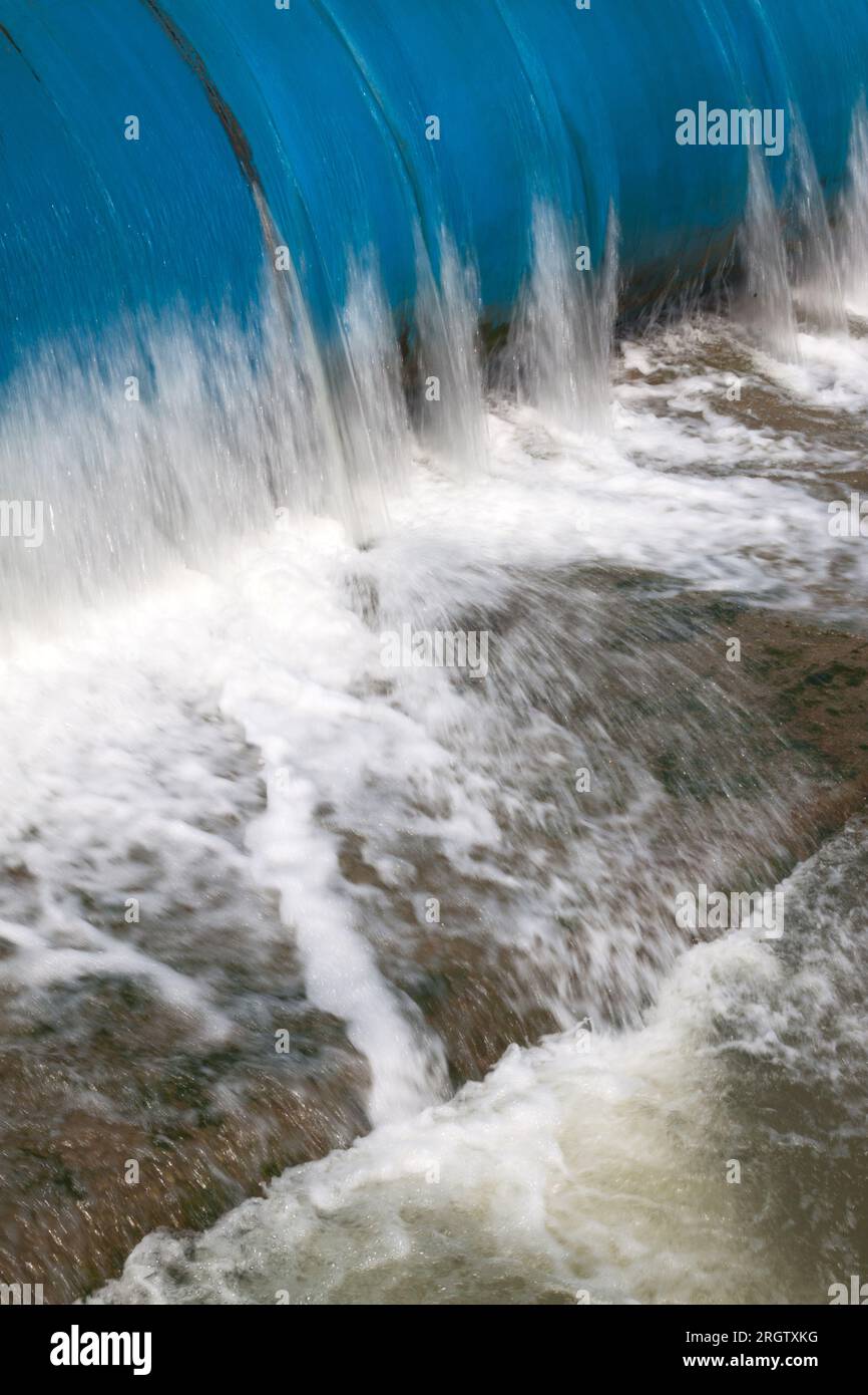 Rubber dam hi-res stock photography and images - Alamy