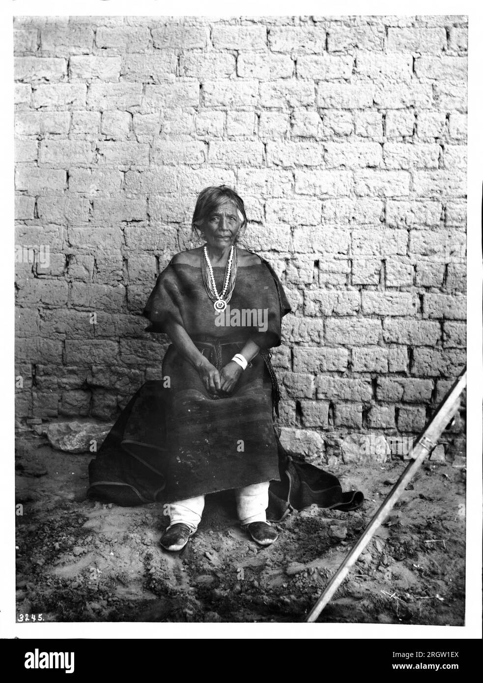 Wife of Navajo Chief Manuelito, the last Navajo chief, c. 1900 Stock ...