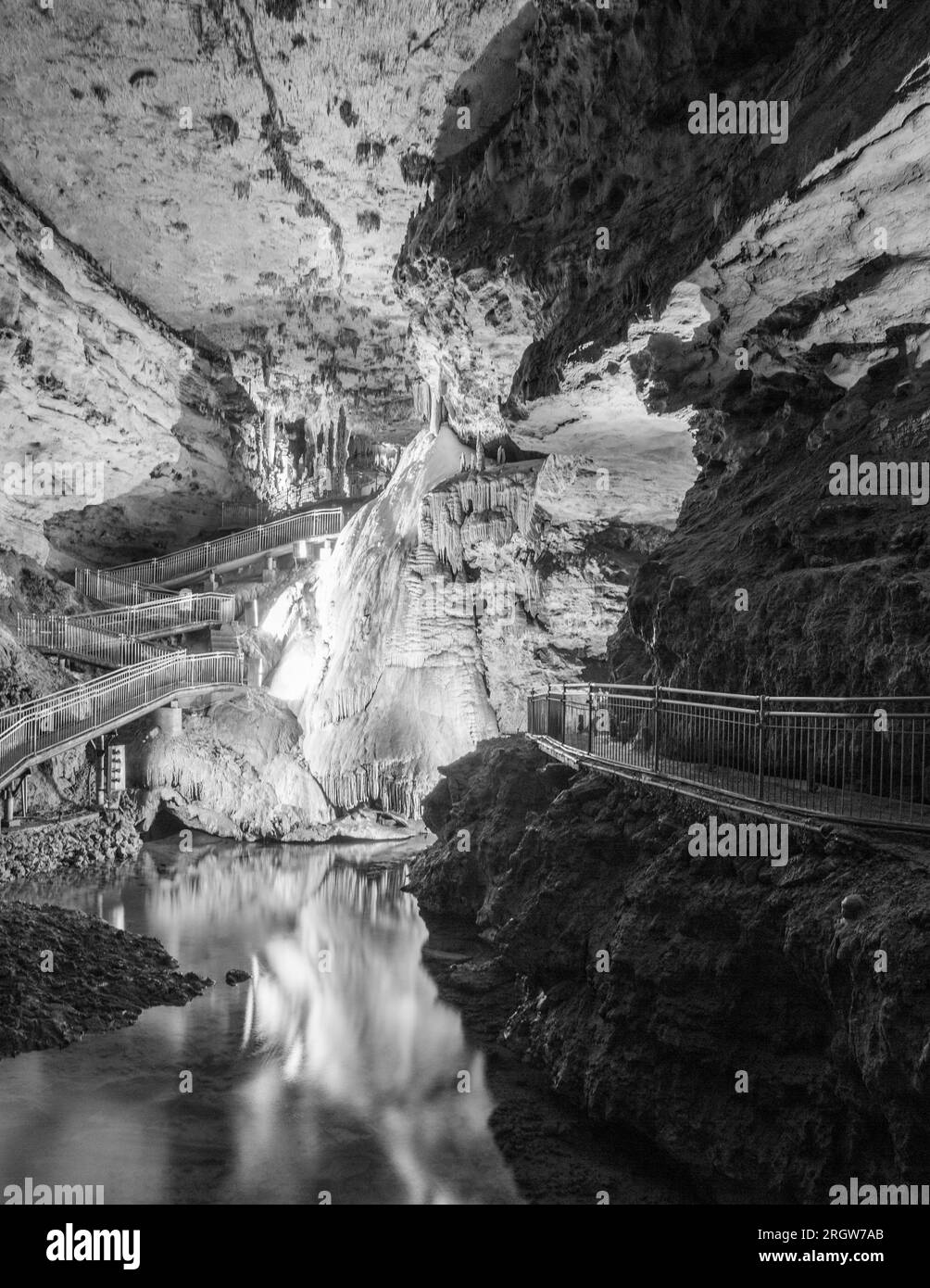 Onondaga Cave in Onondaga Cave State Park in Leasburg, Missouri Stock ...