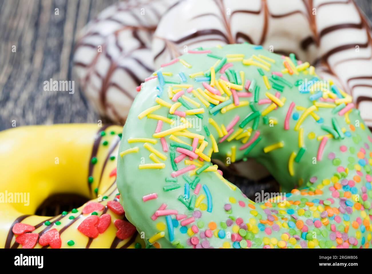 Different types of doughnuts hi-res stock photography and images - Alamy