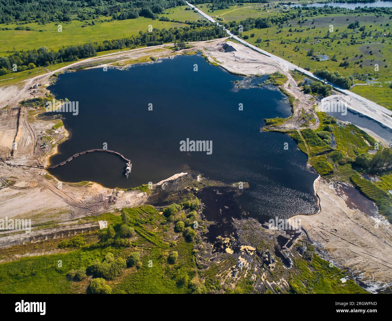 Sand mining ship hi-res stock photography and images - Alamy