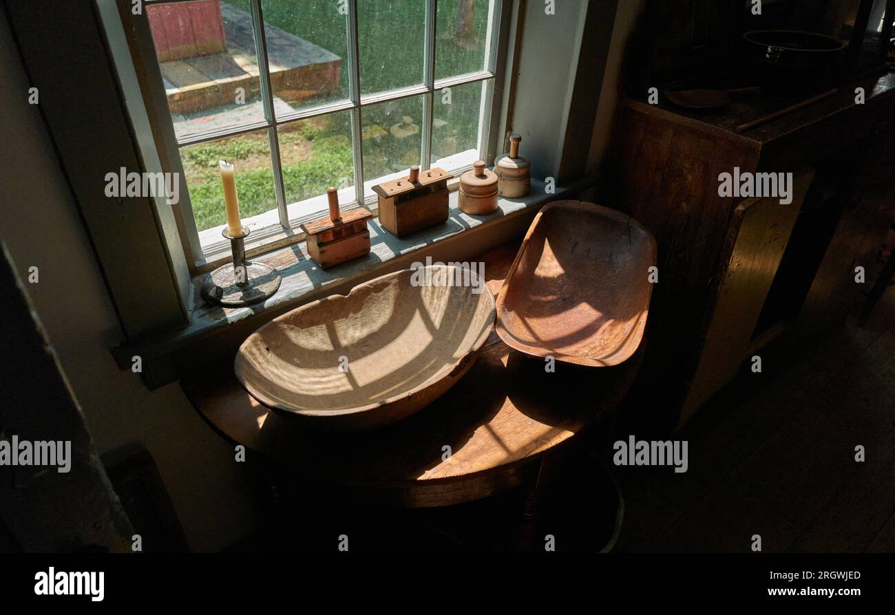 Lakefront estate ontario hi-res stock photography and images - Alamy