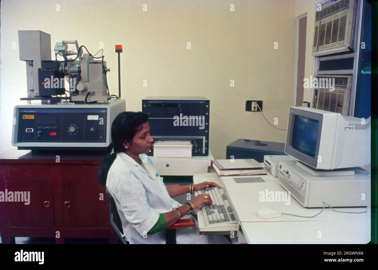Research Laboratory in Pharma Sector, Bombay, India Stock Photo - Alamy