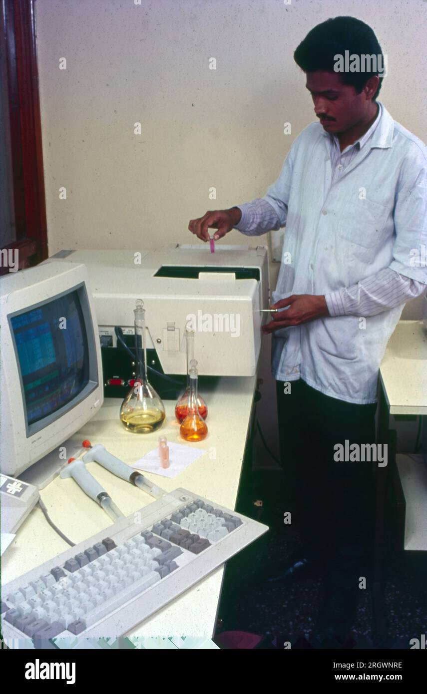 Research Laboratory in Pharma Sector, Bombay, India Stock Photo - Alamy