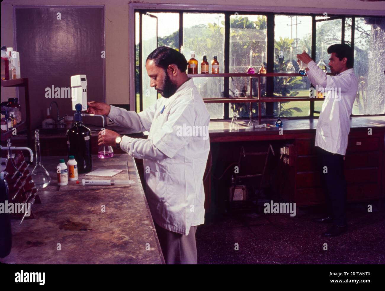 Research Laboratory in Pharma Sector, Bombay, India Stock Photo - Alamy